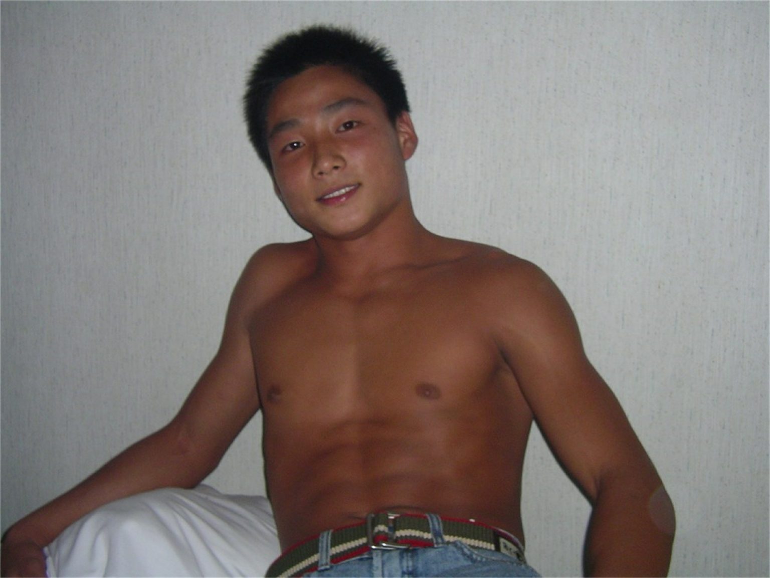 俊色攝影 VOL 07 （原生態拍攝全見版） - AMZZ男神图库