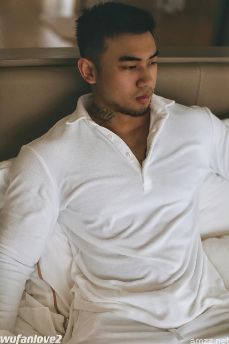 Wufanlove2作品：《肌肉室友》（全見版）Part 01 - AMZZ男神图库